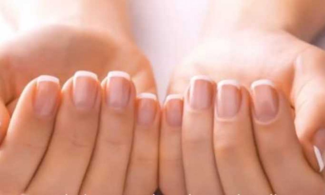 Šta nam govore bele linije na noktima? - Vesti online