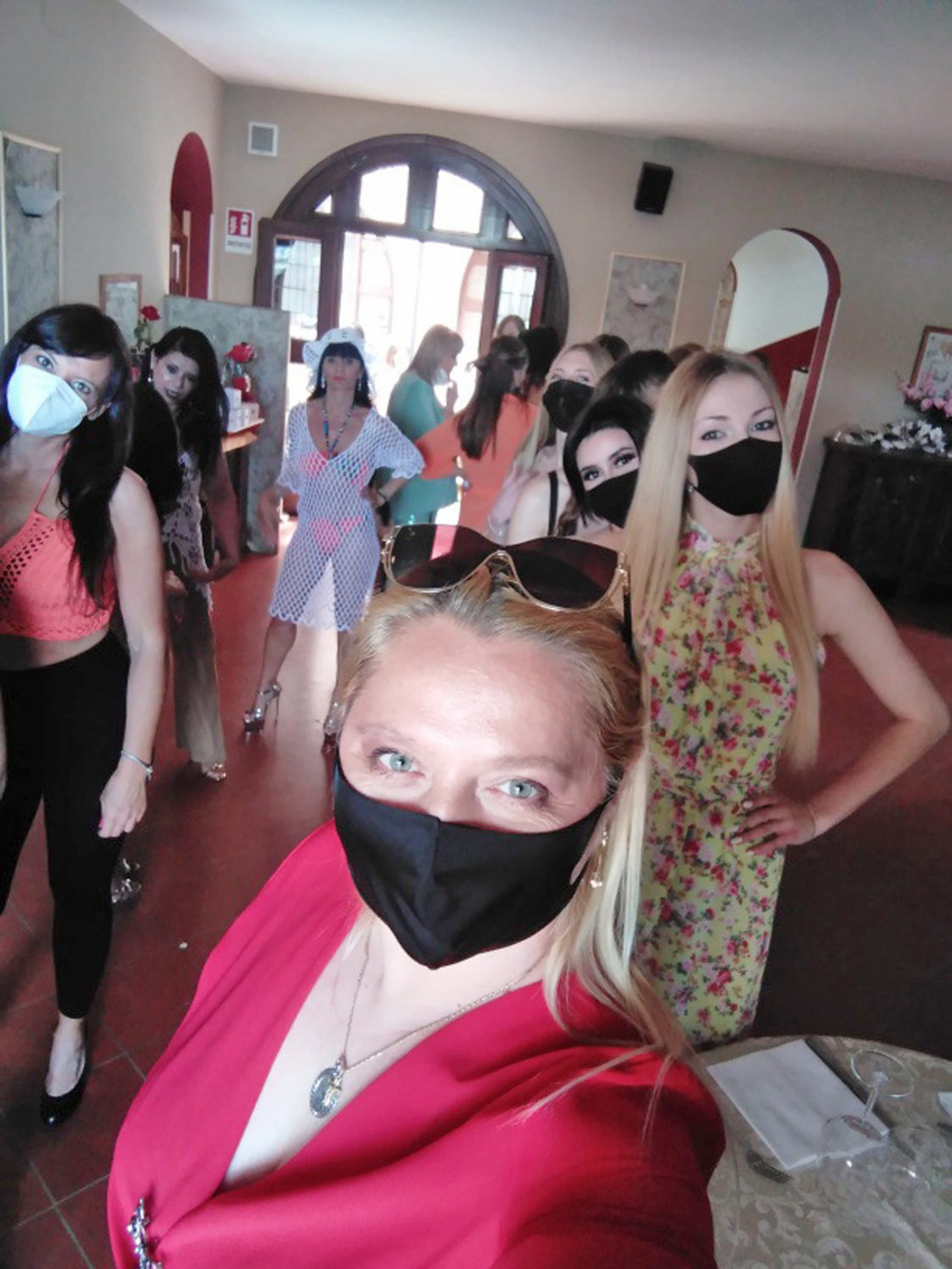 Srpska moda u dvorcu Romea i Julije - Vesti online