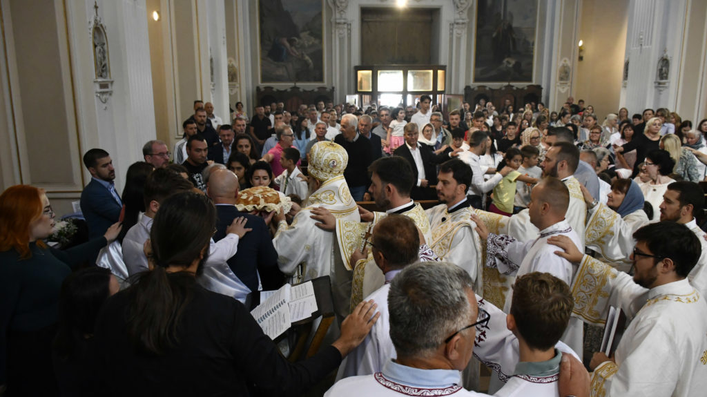 Odani veri i otadžbini! - Vesti online