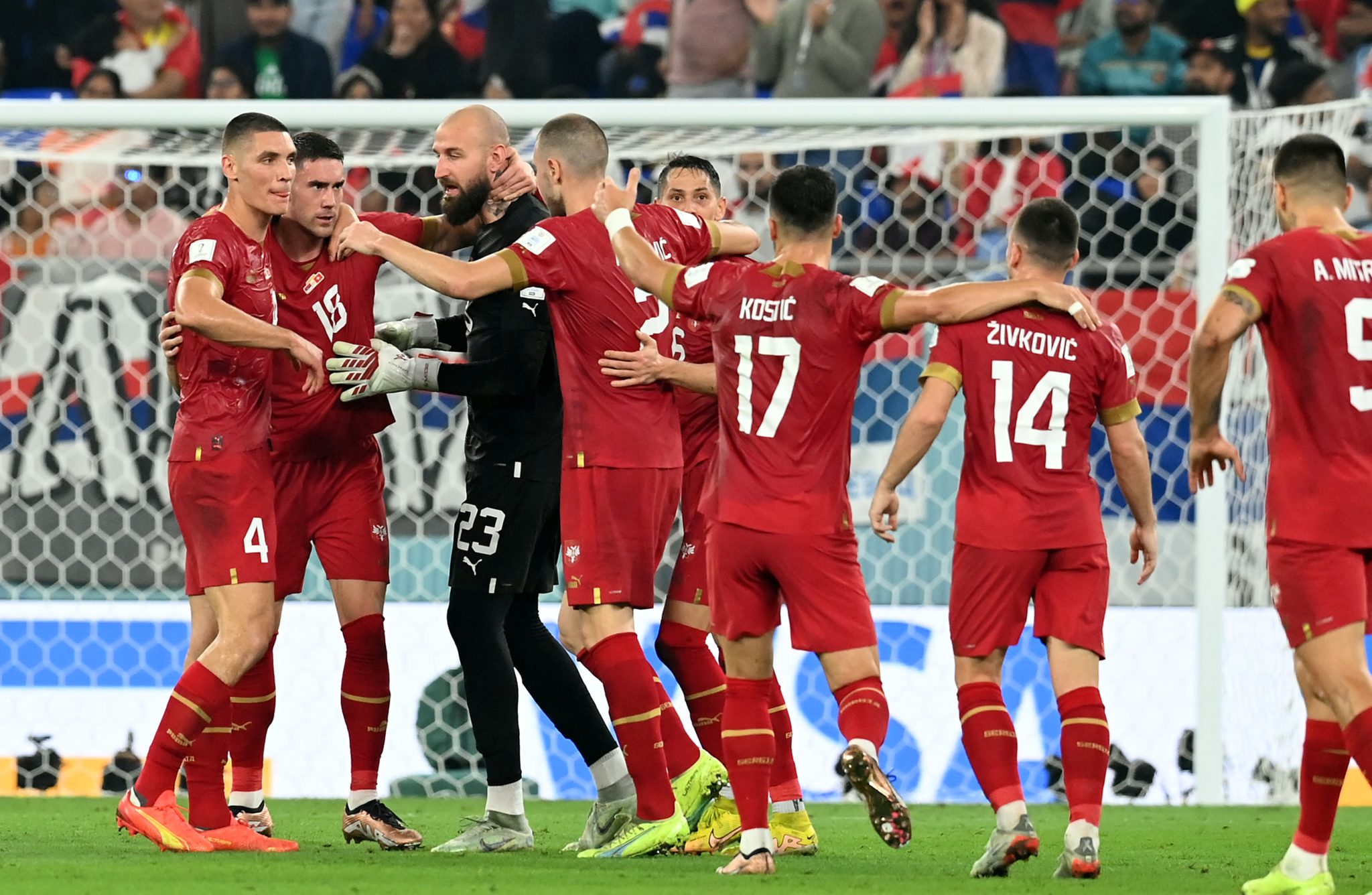 Fudbaleri Srbije krenuli za Beograd; Piksi: Možda bi neki voleli da ...